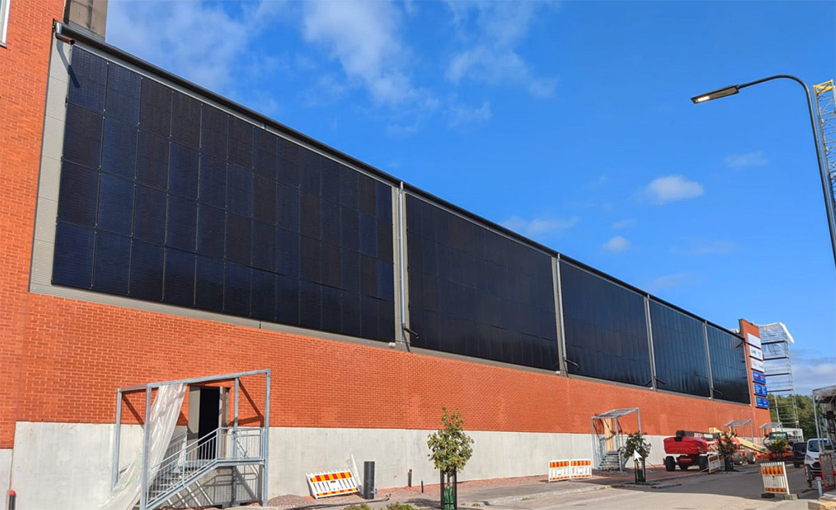Solceller på fasaden er en fornuftig investering – Nordic Solergy AS